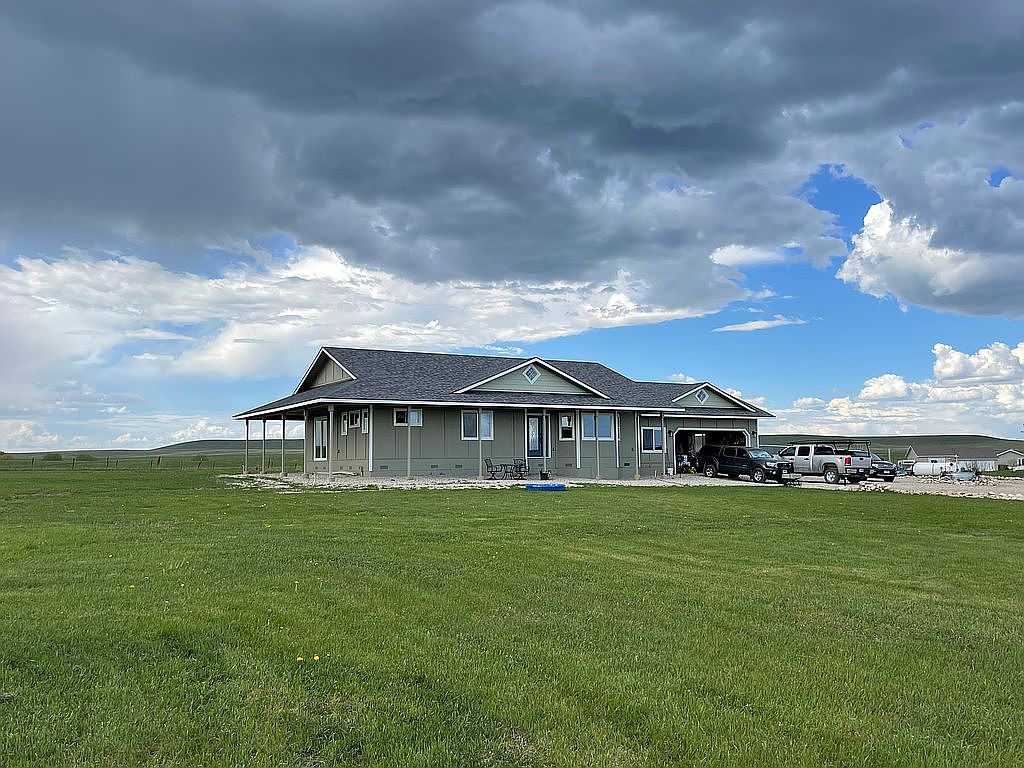 33 Jc Ln, Roberts, MT 59070 | Zillow