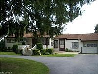 2512 Reeves Rd NE, Warren, OH 44483 | Zillow