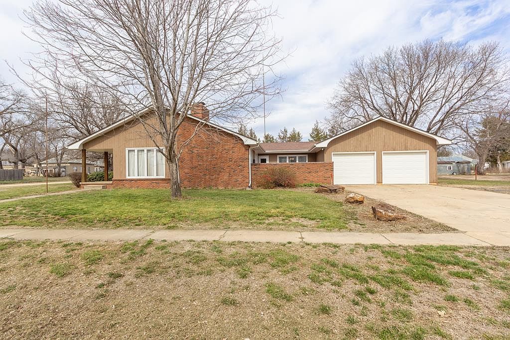 101 N Colorado Ave, Beverly, KS 67423 | Zillow