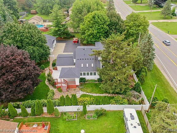 4423 E Hill Rd, Grand Blanc, MI 48439 | MLS #20230068296 | Zillow