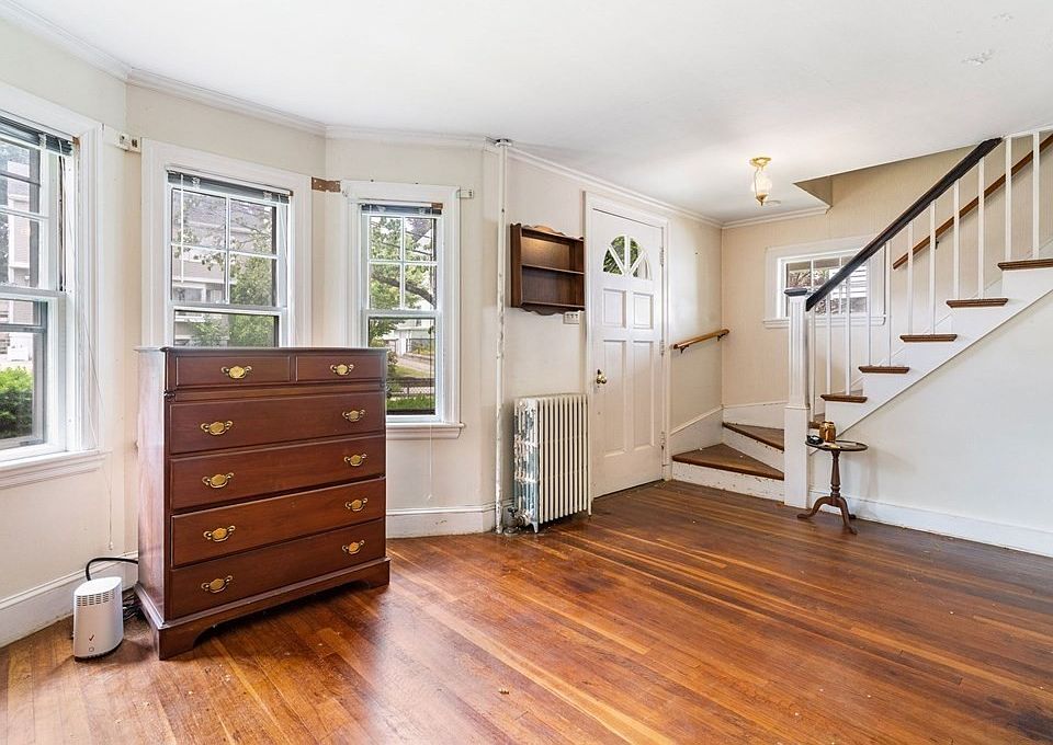 30 Wellsmere Rd, Roslindale, MA 02131 | Zillow
