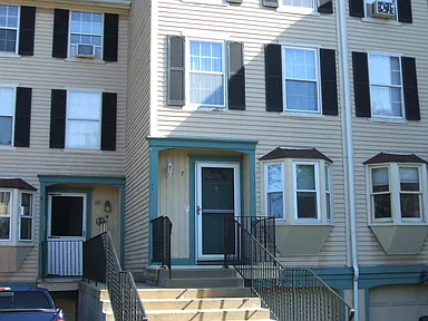 7 Rising Trail Dr Middletown CT | Zillow