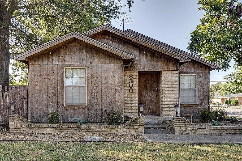 8300 Maddox Ave, Dallas, TX 75217 | Zillow
