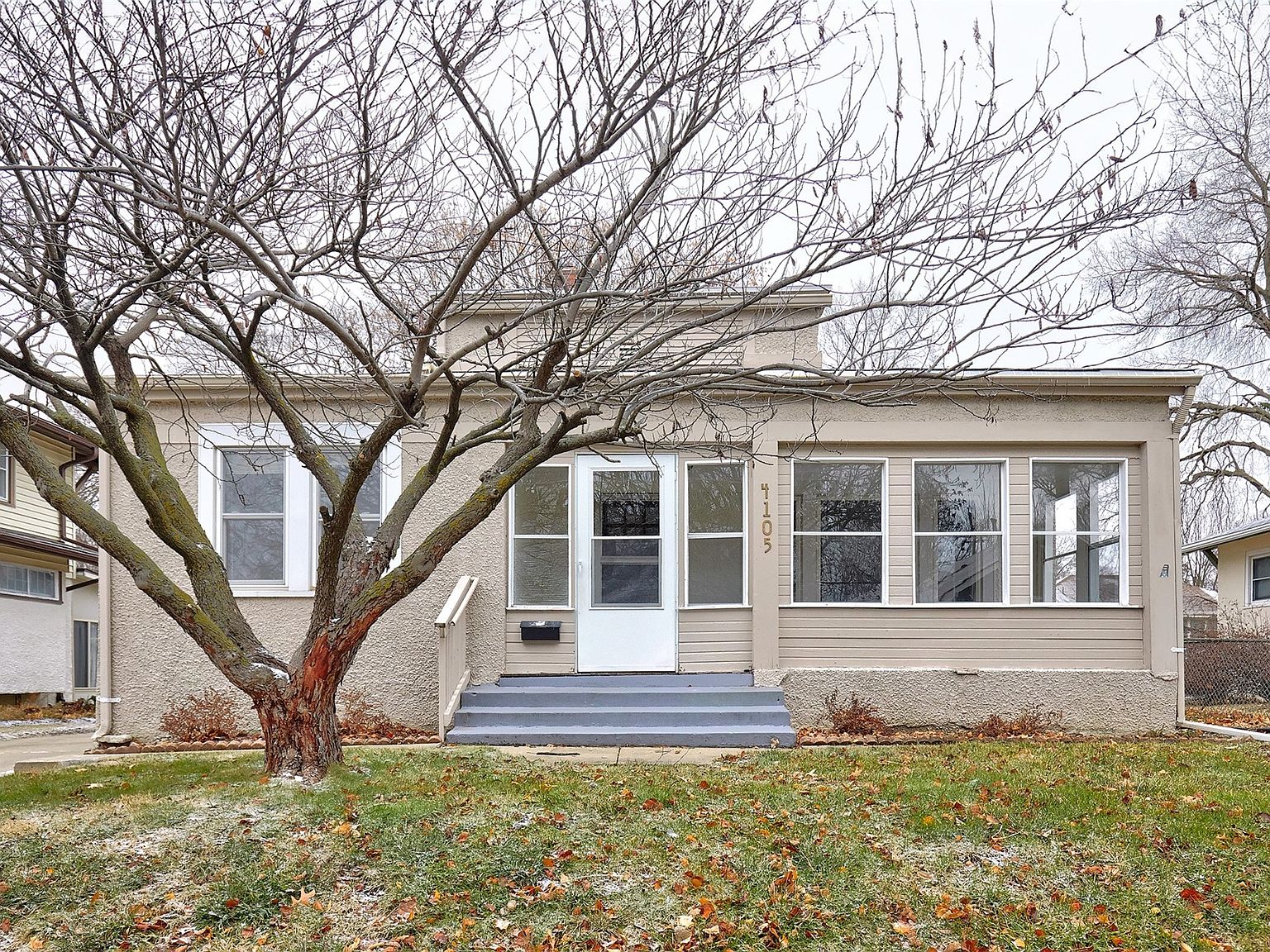 4105 Plainview Dr, Des Moines, IA 50311 | Zillow