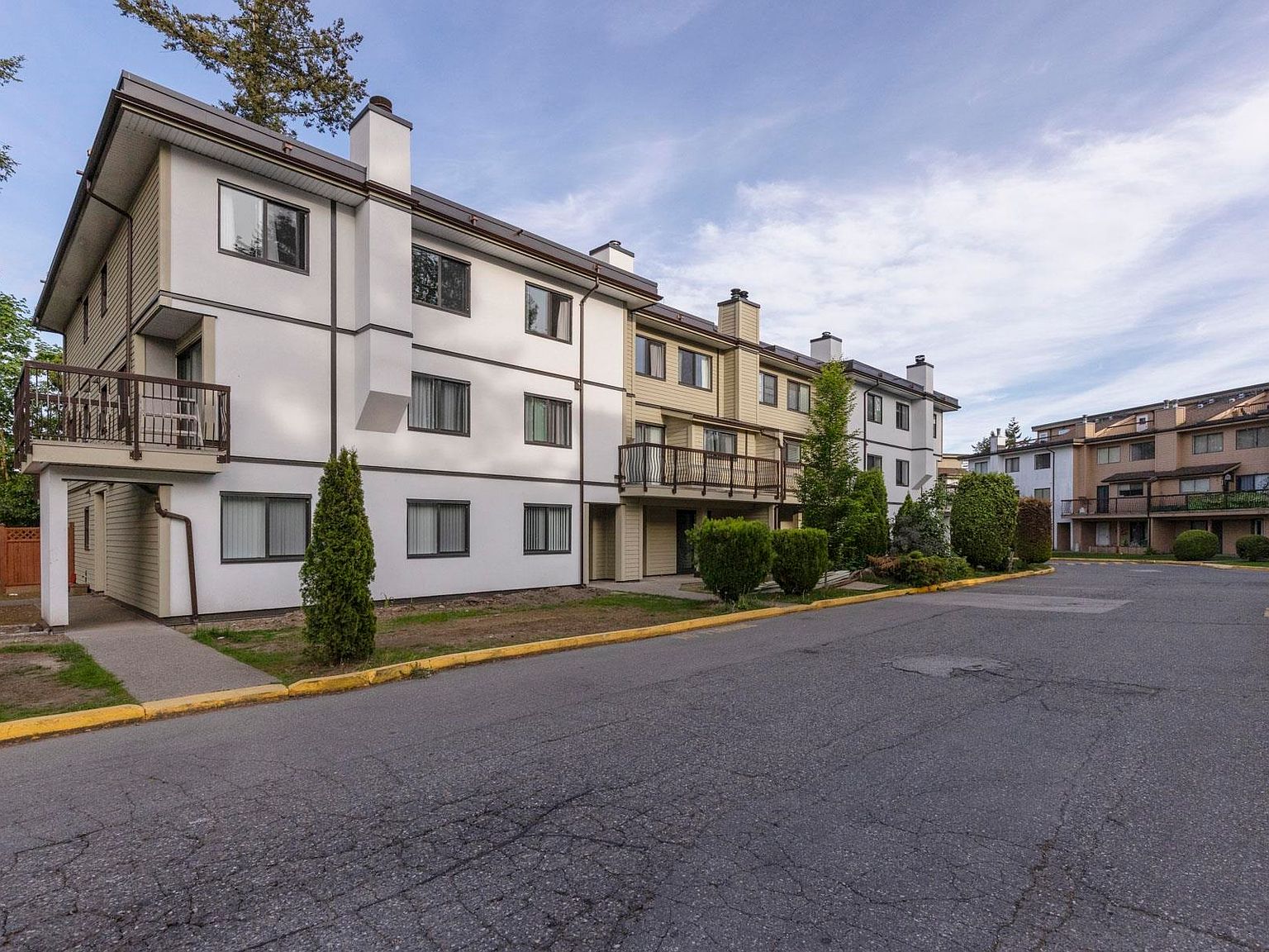 7162 133a St #203, Surrey, BC V3W 7Z9 | MLS #R2884319 | Zillow