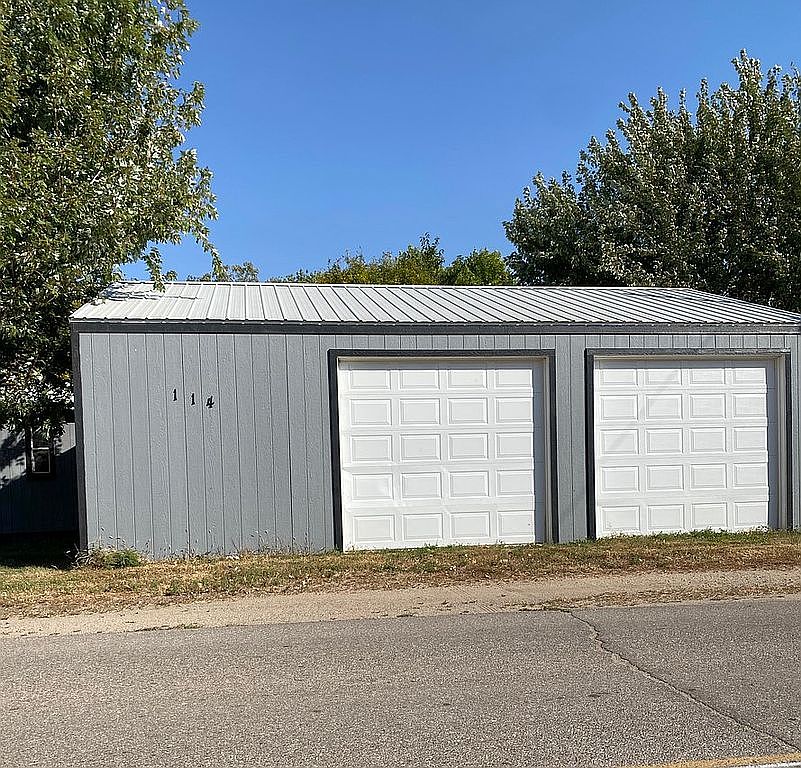 114 N Main St, Strandburg, SD 57265 | Zillow