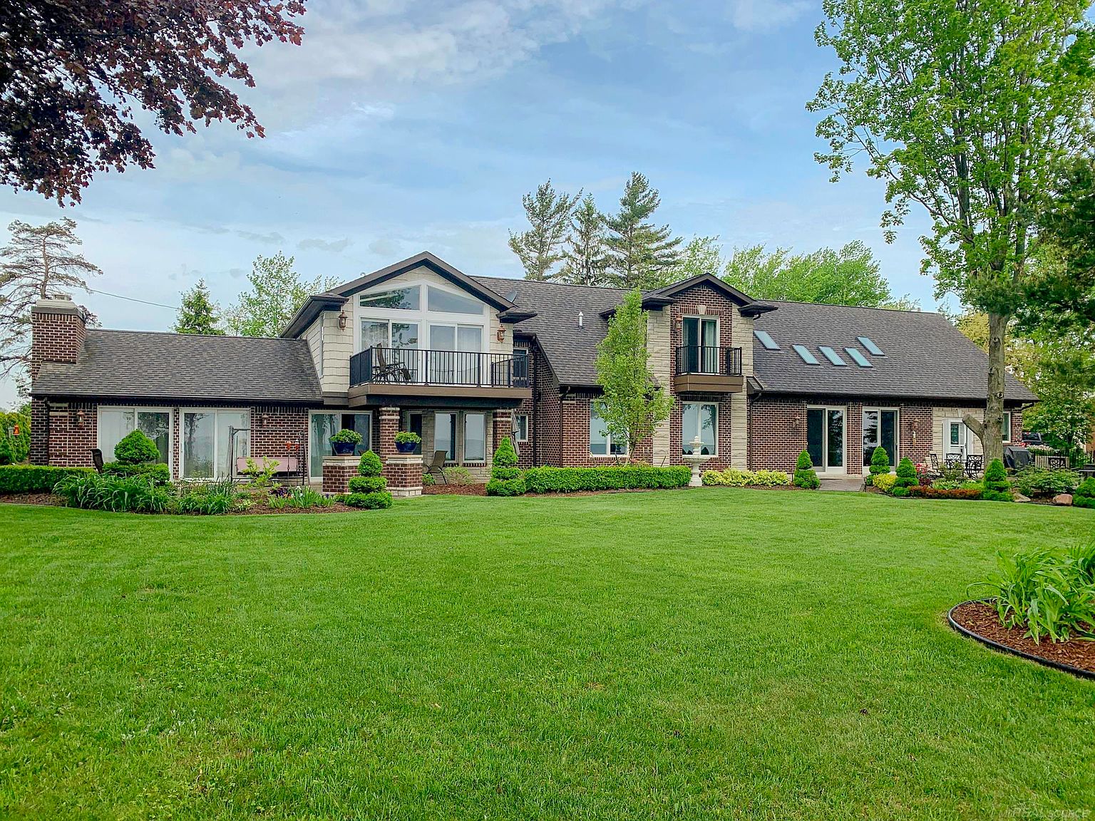 4612 N Lakeshore Rd, Deckerville, MI 48427 | Zillow