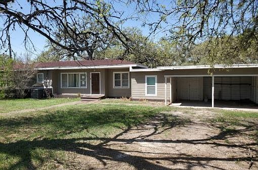 321 N Damron St, Tuleta, TX 78162 | Zillow