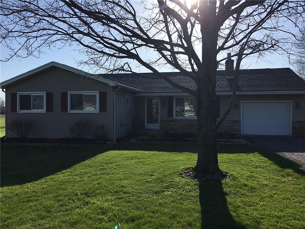 3228 Dipple Dr, Bellefontaine, OH 43311 | Zillow