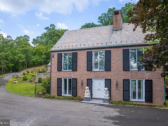 965 Braddock Rd, Cumberland, MD 21502 | MLS #MDAL2006514 | Zillow