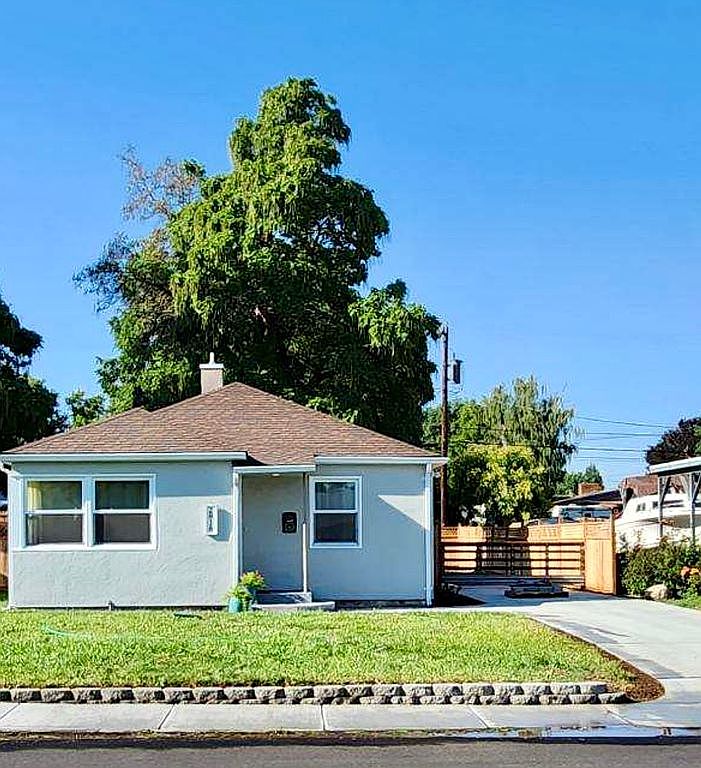 2818 SW Ladow Ave, Pendleton, OR 97801 | Zillow