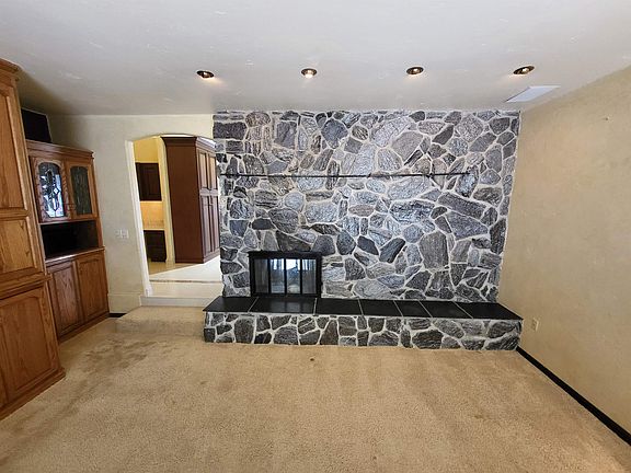 1016 E 4th St, Kinsley, KS 67547 | MLS #14389 | Zillow