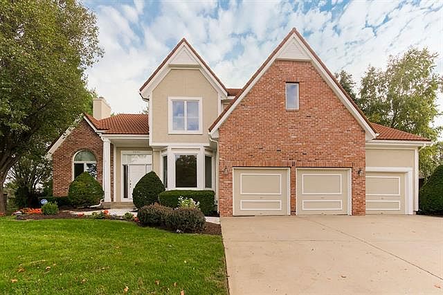 9640 Falcon Ridge Dr, Lenexa, KS 66220 | Zillow