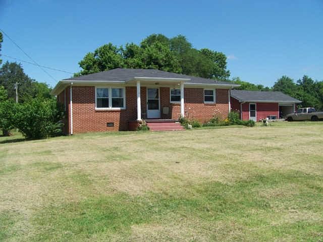 705 Lancaster Hwy, Lancaster, TN 38569 | Zillow