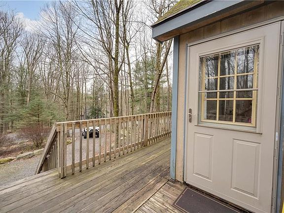 739 Woodridge Dr, Lake Ariel, PA 18436 | MLS #736251 | Zillow