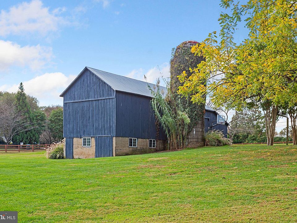 621 Springvale Rd, Great Falls, VA 22066 | Zillow