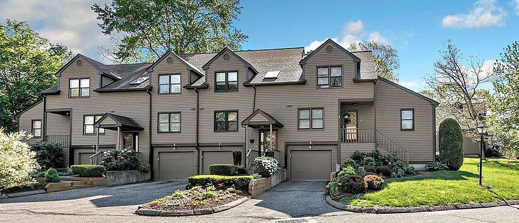 9 Rolling Ridge Rd, Monroe, CT 06468 | Zillow