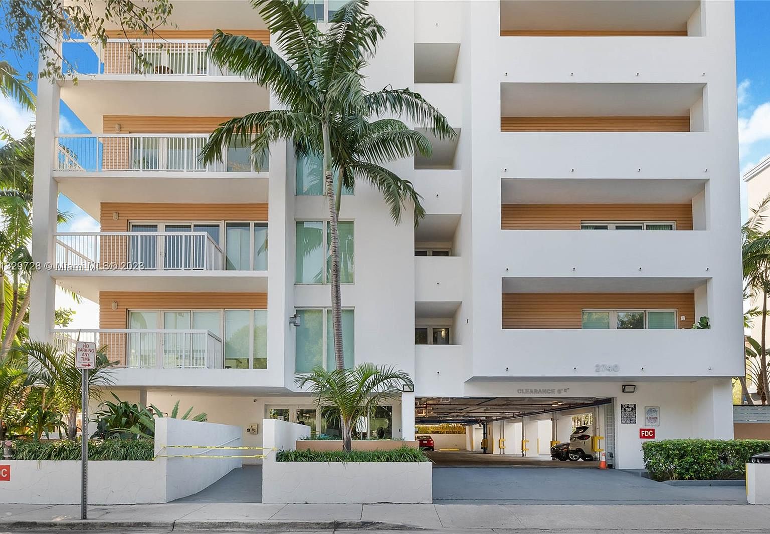 2740 SW 28th Ter APT 401, Miami, FL 33133 | Zillow