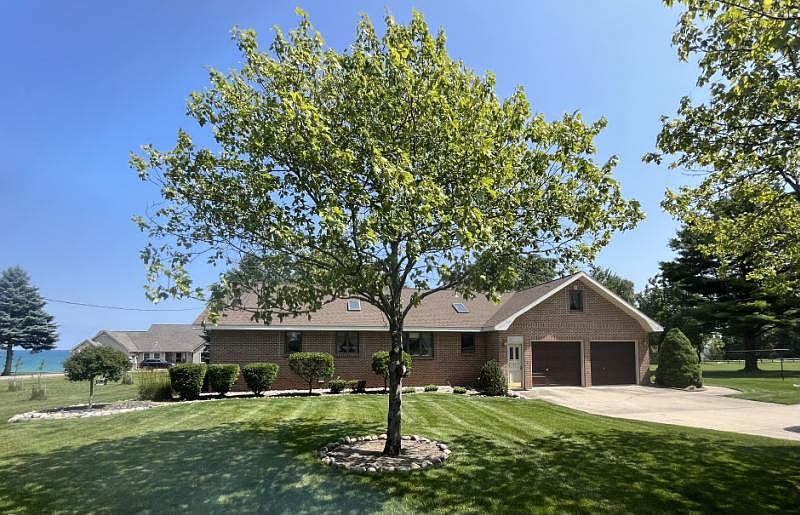 516 N Lake St, Harrisville, MI 48740 | Zillow