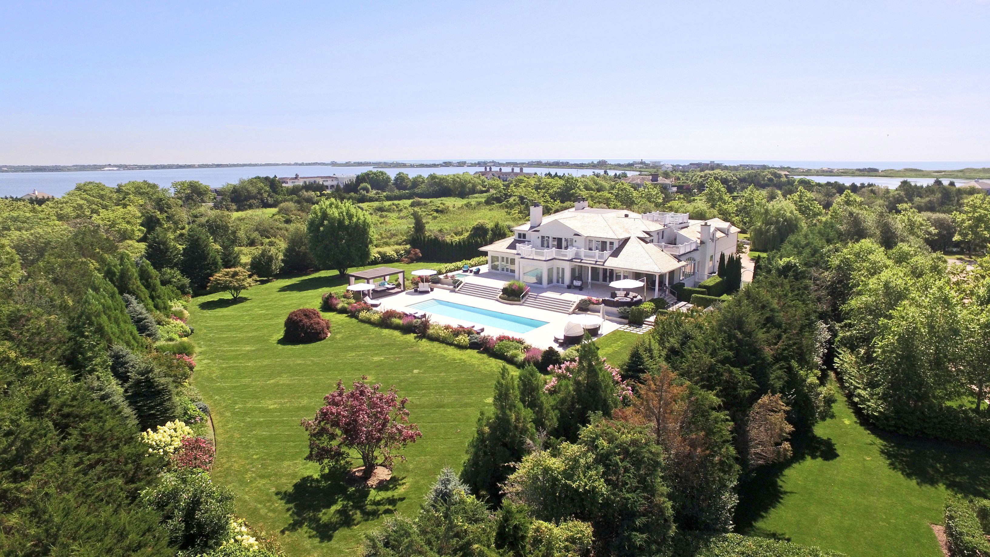 37 Jule Pond Dr, Southampton, NY 11968 | Out East