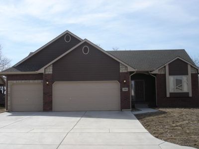 LeeAnna Davis - Real Estate Agent in Wichita, KS - Reviews | Zillow