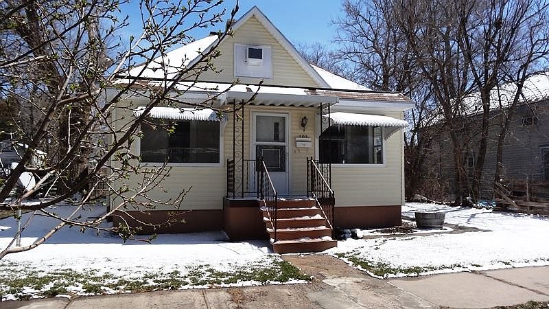 703 W 2nd St, Mc Cook, NE 69001 | Zillow