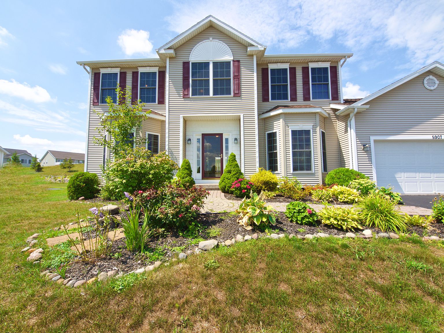 5907 Venus Path, Syracuse, NY 13209 | Zillow