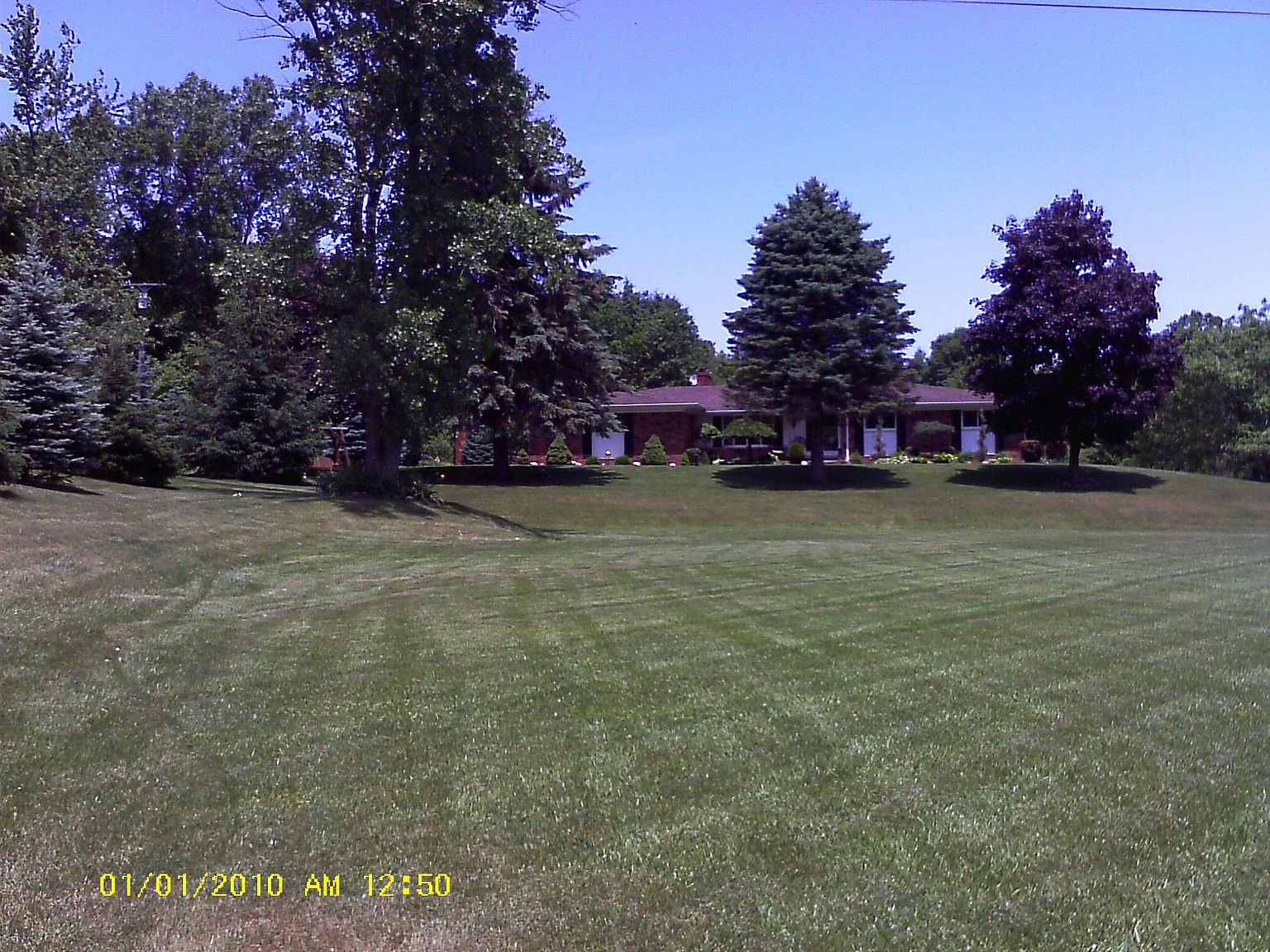 2820 Ray Rd, Oxford, MI 48370 | Zillow