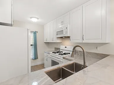 204 Tangelo Irvine CA | Zillow