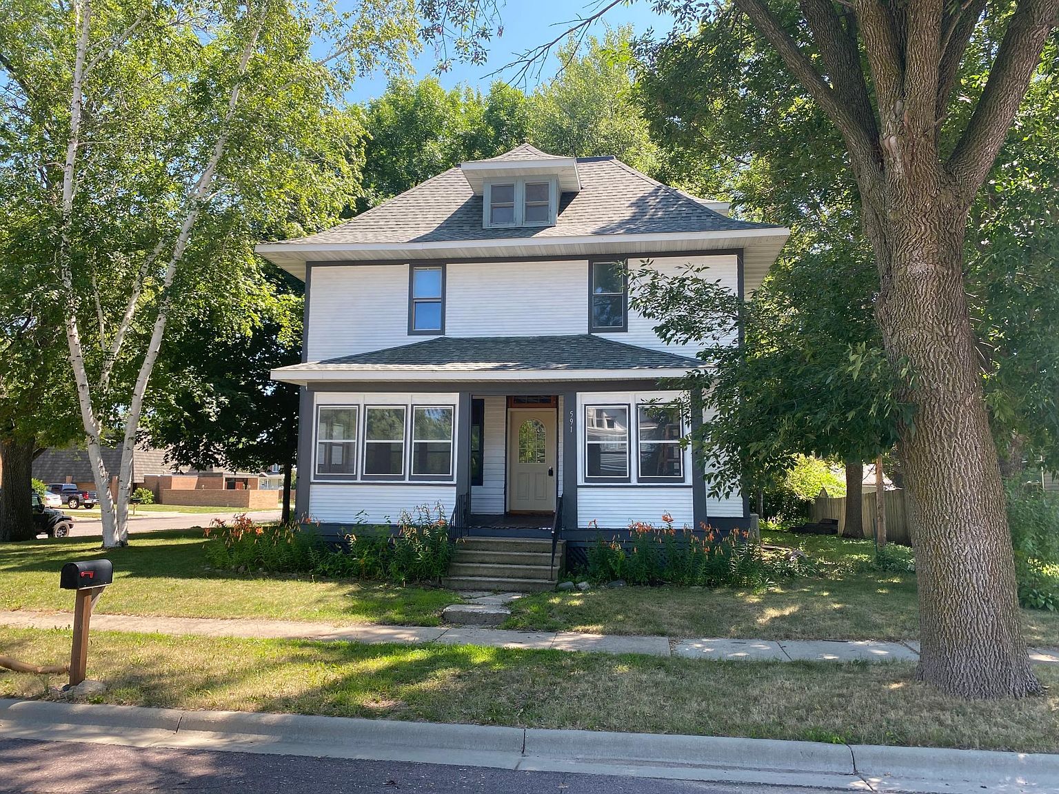 591 Main Ave, Lafayette, MN 56054 | Zillow