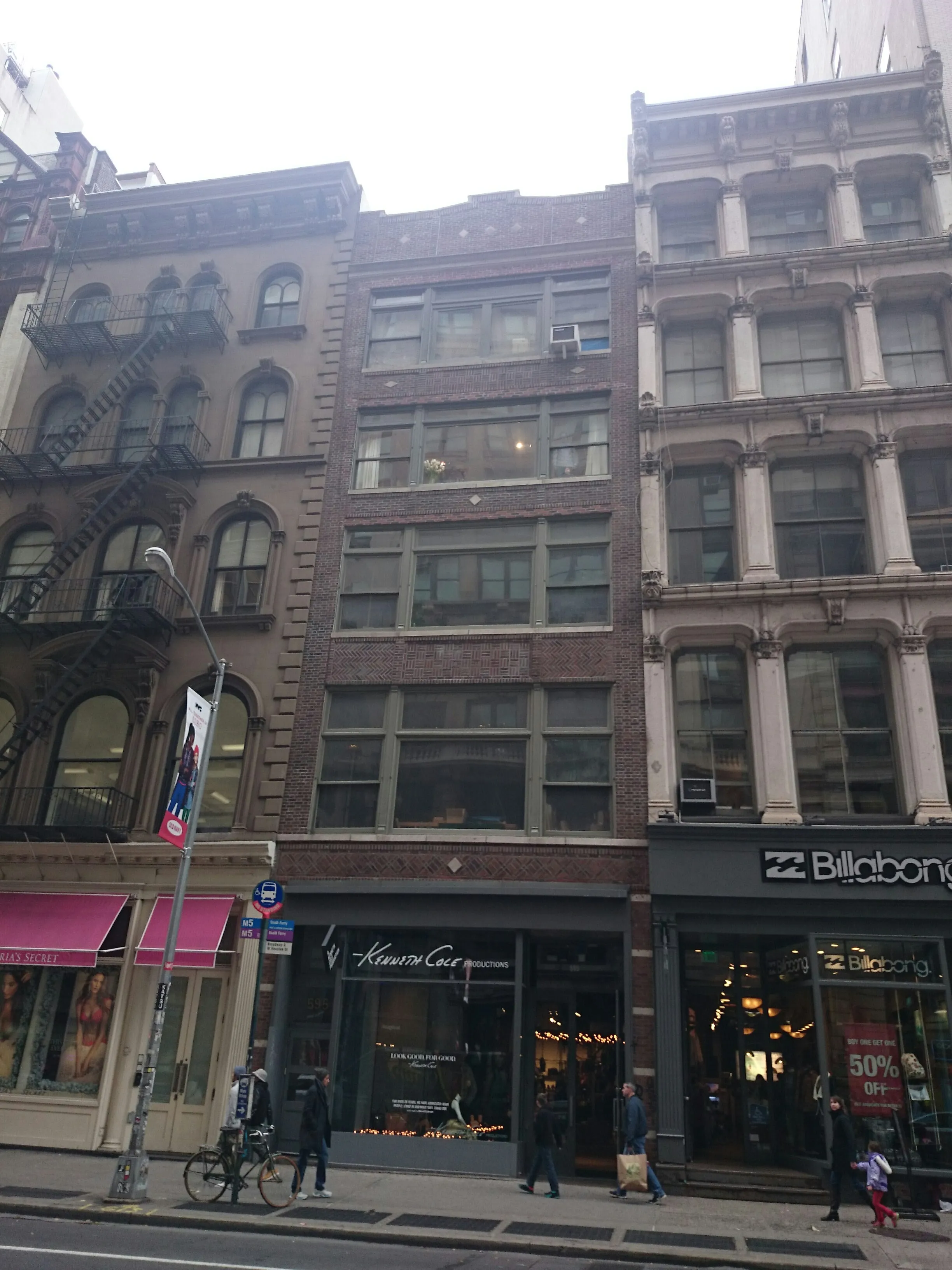 595 Broadway in Soho : Sales, Rentals, Floorplans | StreetEasy