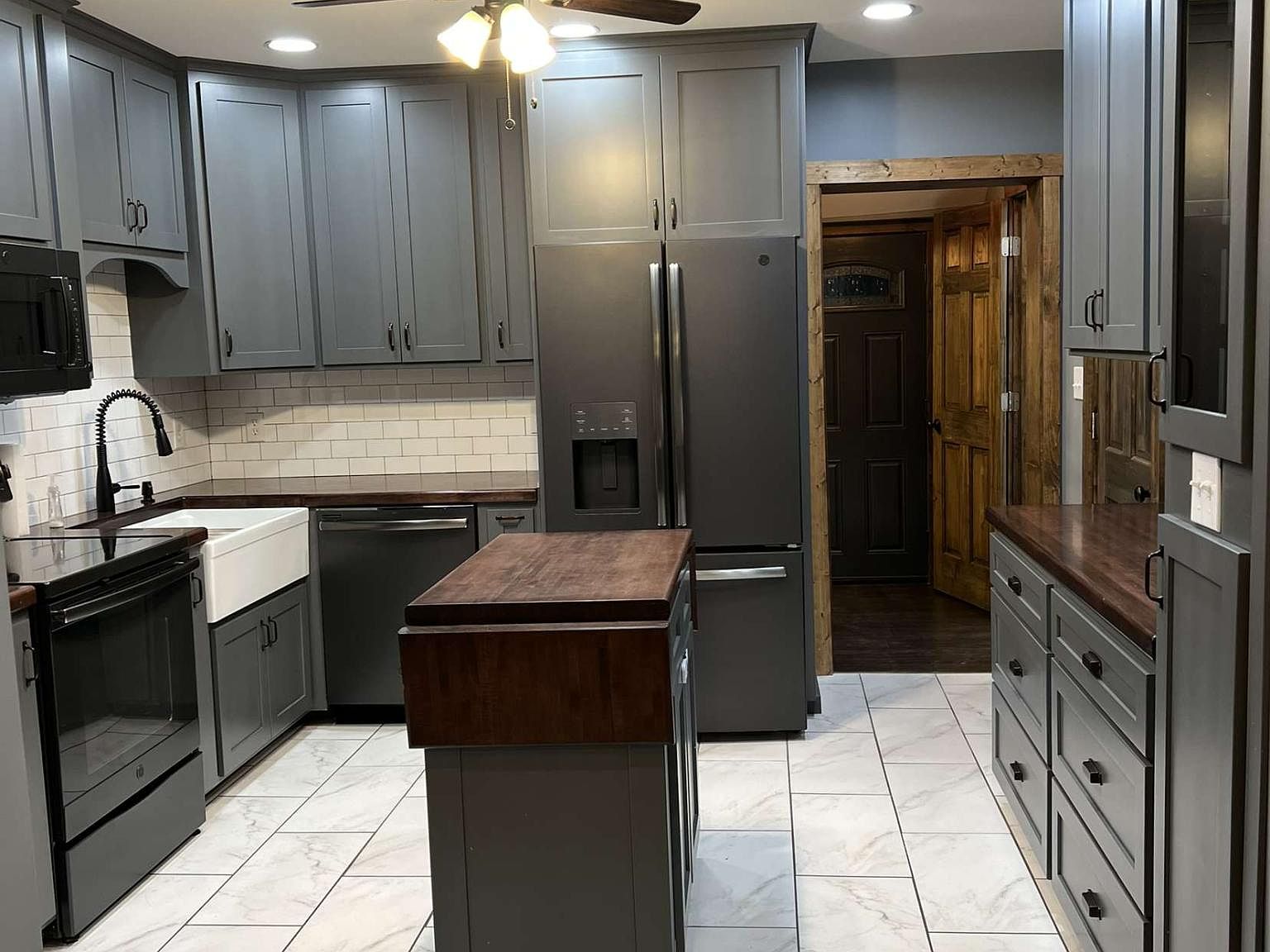 195 E 2nd St APT 101, Corning, NY 14830 | Zillow