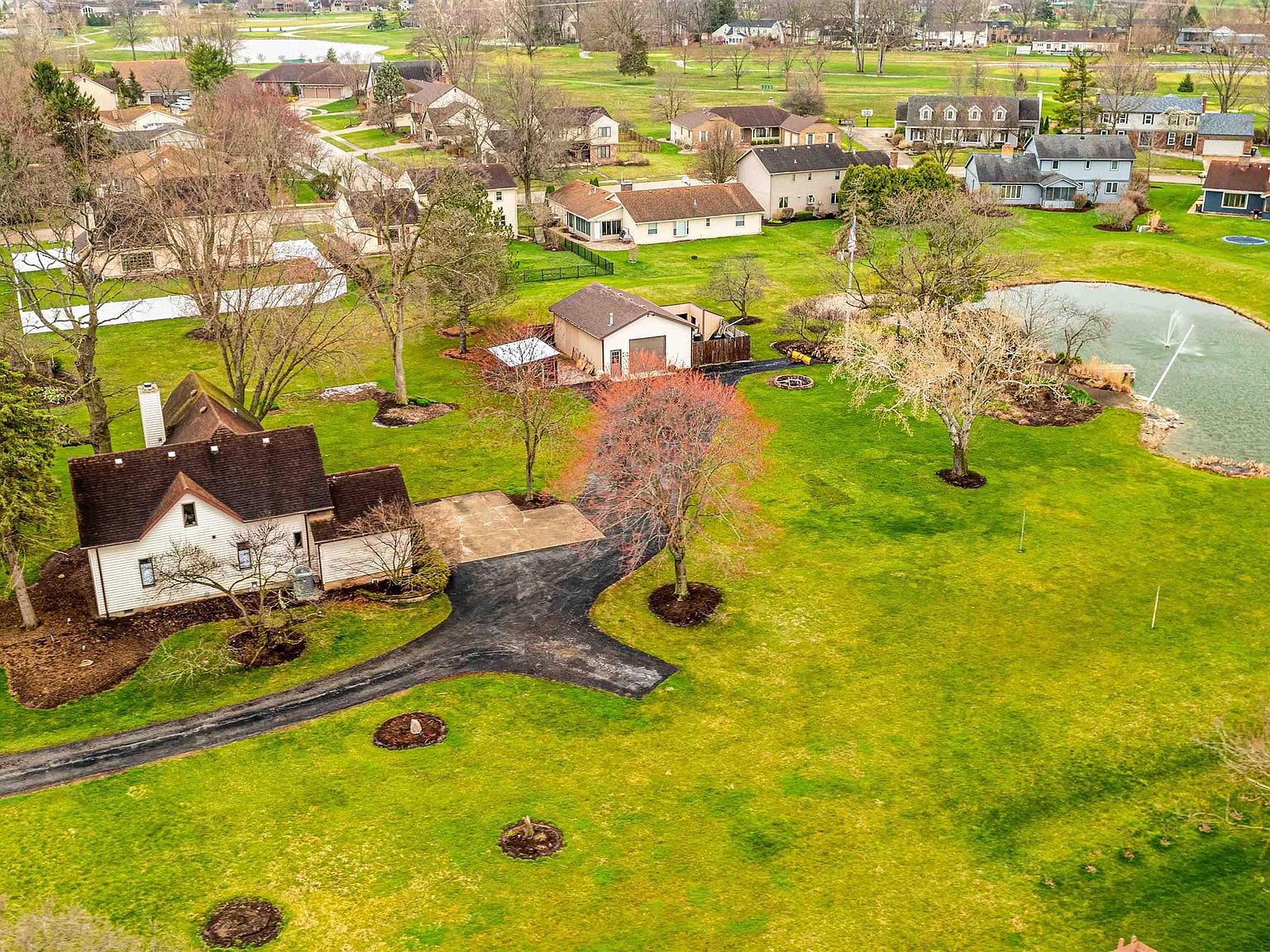 11407 Auburn Rd, Fort Wayne, IN 46845 | Zillow