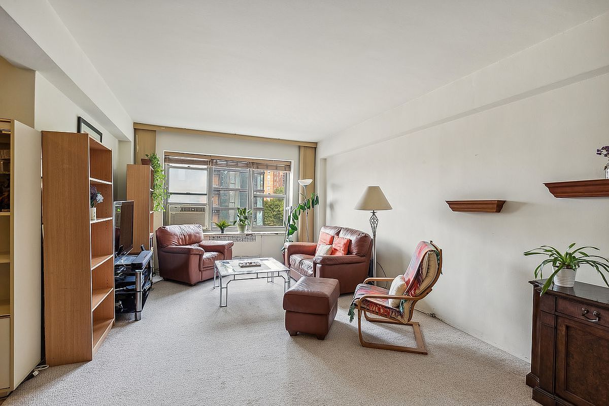 63-33 98th Pl #5E, Rego Park, NY 11374 | Zillow