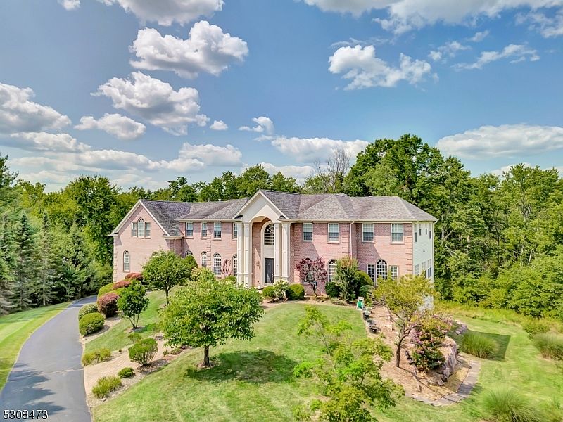 10 Heritage Ct, Basking Ridge, NJ 07920 | Zillow