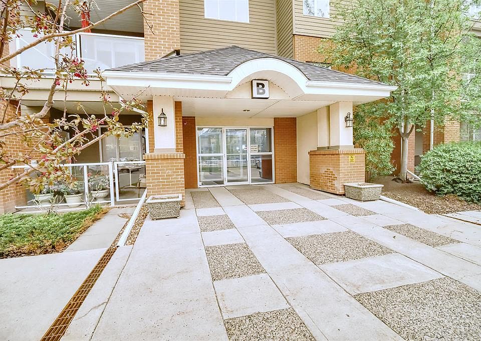 15 E Everstone Dr SW Calgary, AB, T2Y5B5 - Apartments for Rent | Zillow