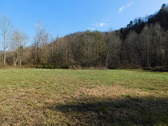 174 Pikewood Rd, Evarts, KY 40828 | Zillow