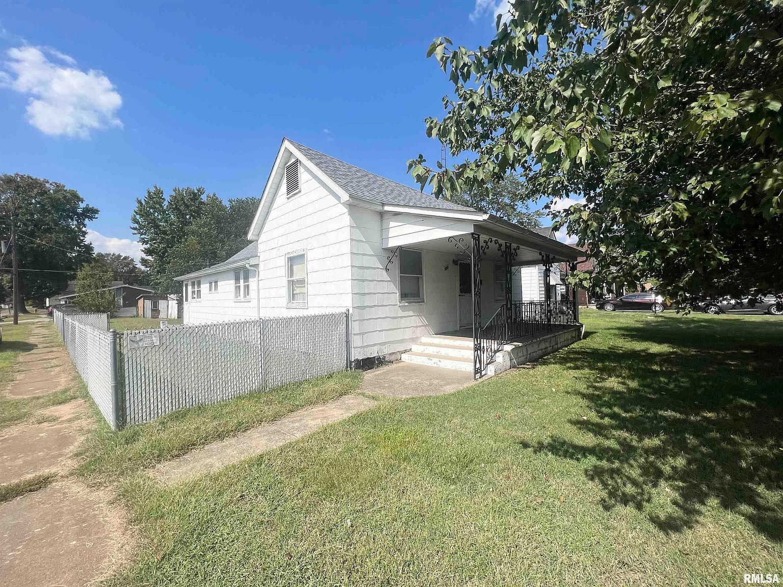 301 N 17th St, Herrin, IL 62948 | Zillow