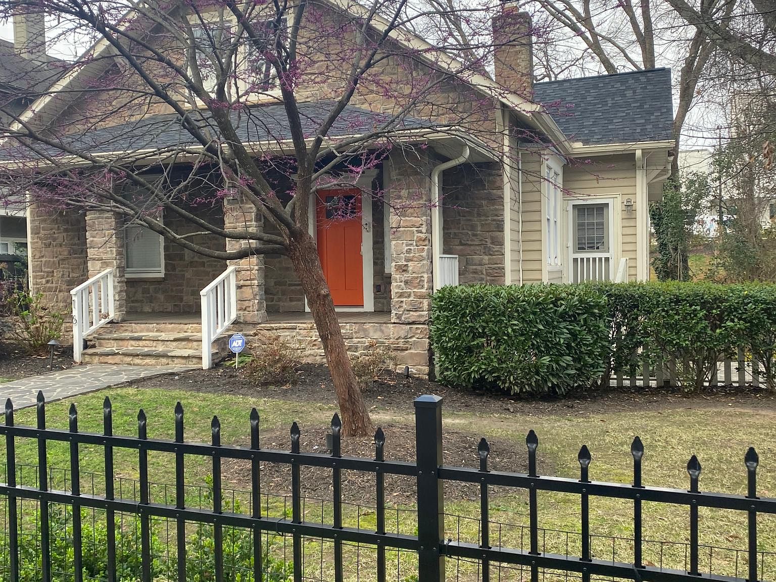 16 Howe St, Greenville, SC 29601 | Zillow