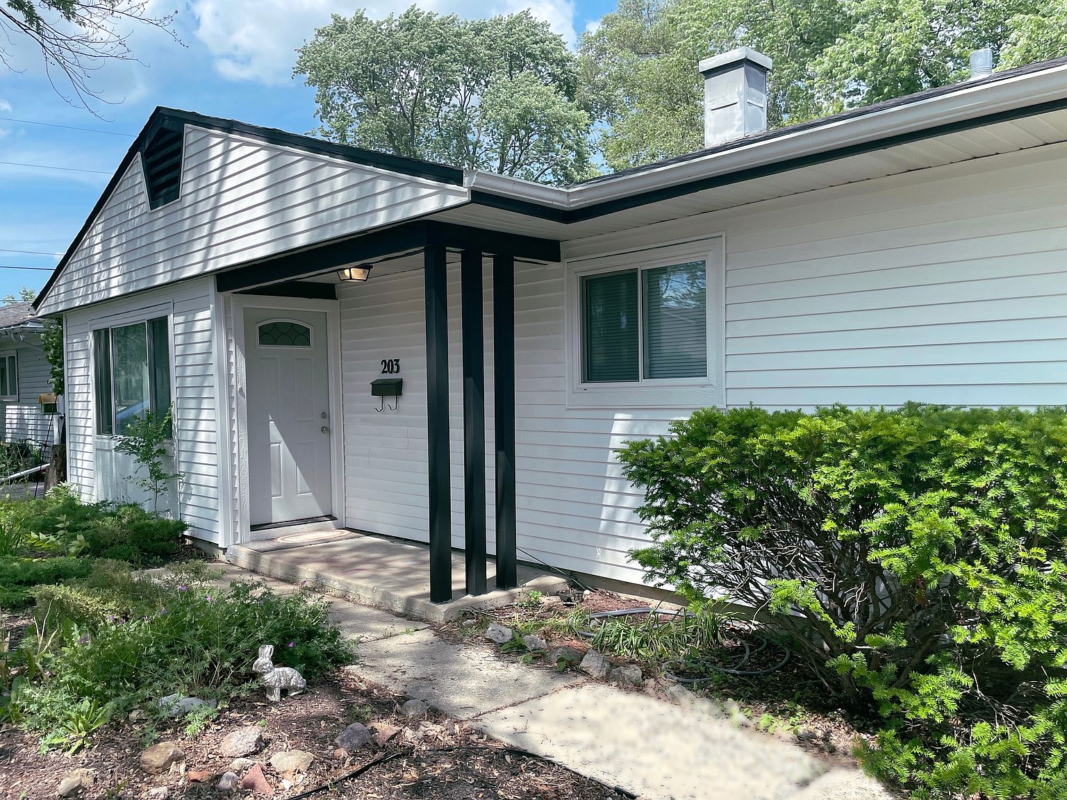 203 E Dennis Rd, Wheeling, IL 60090 | Zillow