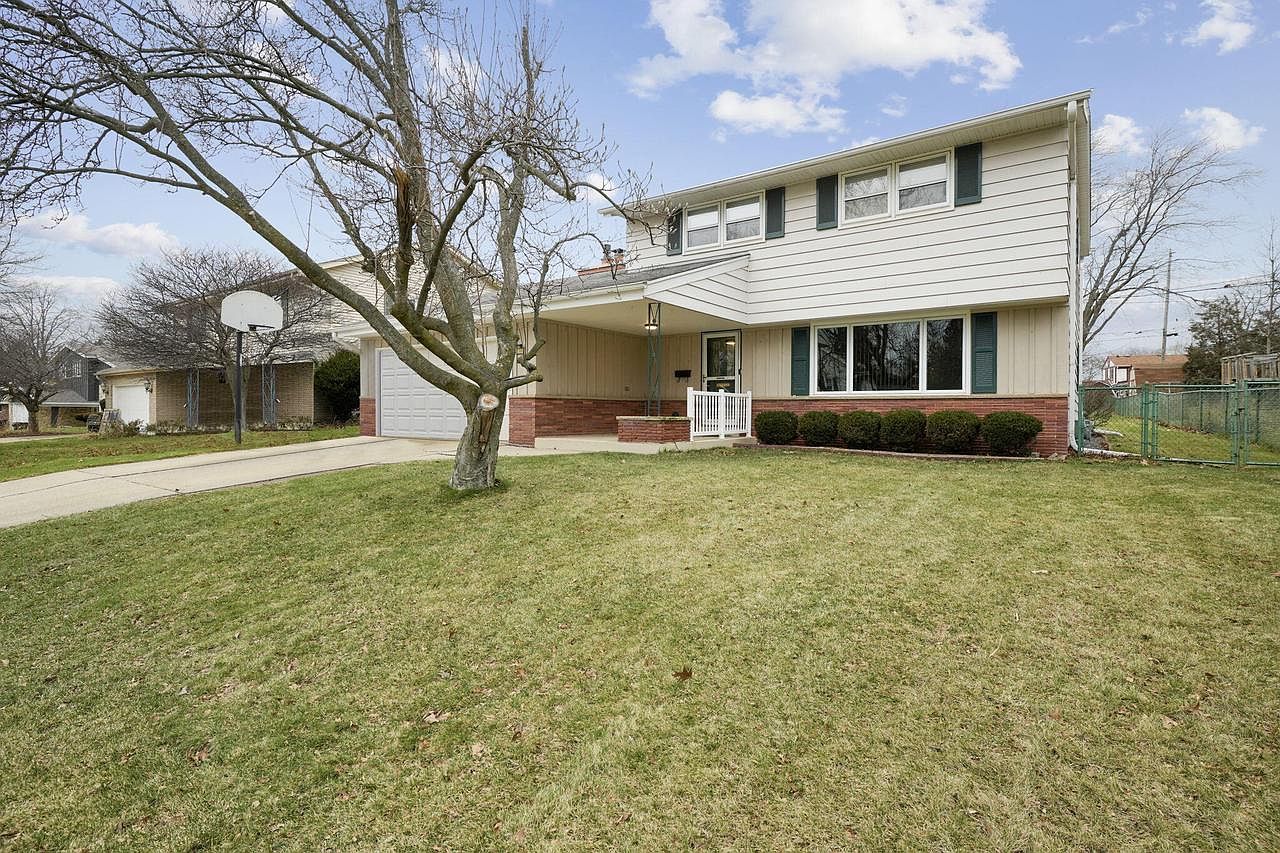 706 Walnut STREET, South Milwaukee, WI 53172 | Zillow