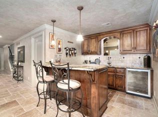9205 Falcon Ridge Dr, Lenexa, KS 66220 | MLS #2243647 | Zillow