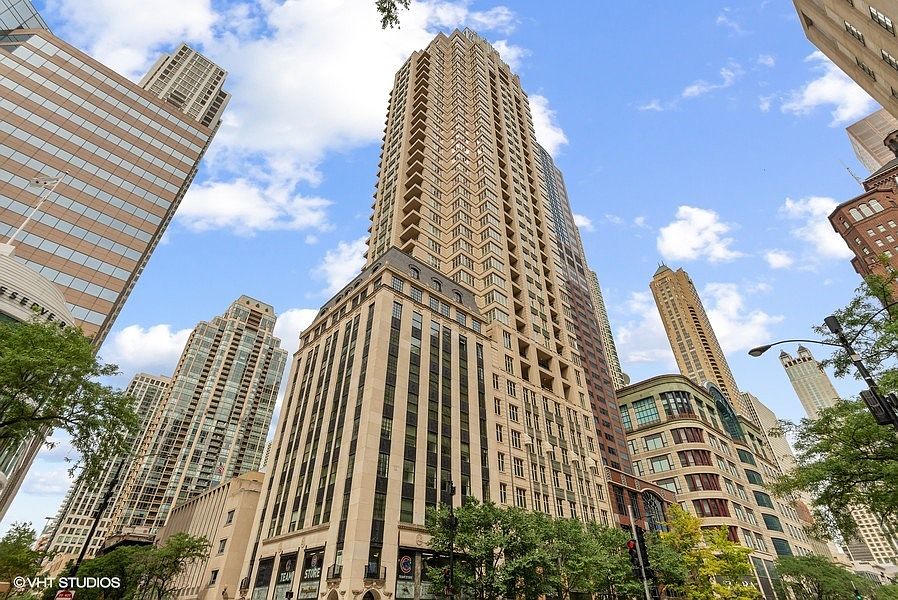118 E Erie St UNIT 36G, Chicago, IL 60611 | Zillow