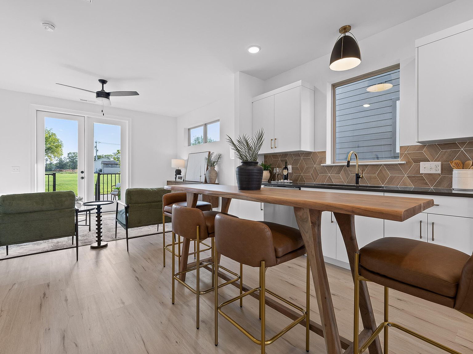 2522 E 18th St, Chattanooga, TN 37404 | MLS #1513463 | Zillow