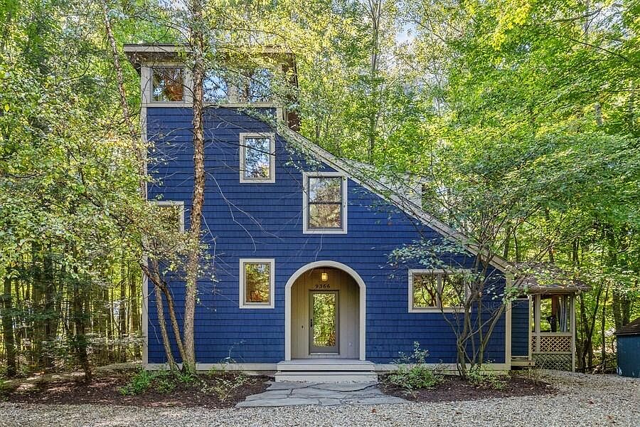 9366 E Locke Rd, Union Pier, MI 49129 | Zillow