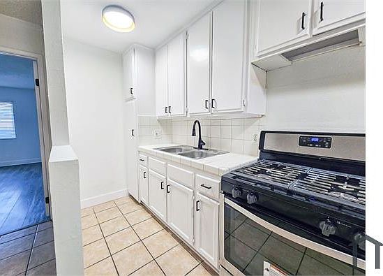 14700 Strathern St #4, Panorama City, CA 91402 | Zillow
