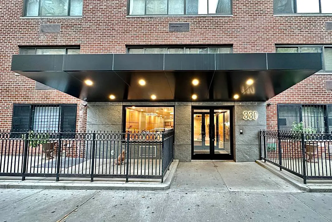 330 West 45th Street #5C in Hell's Kitchen, Manhattan | StreetEasy