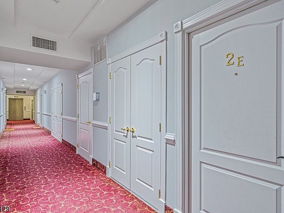 411 Chestnut St UNIT 2E, Newark, NJ 07105 | MLS #3860585 | Zillow