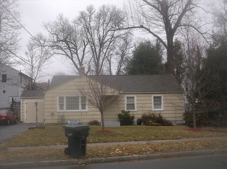 474 Plumtree Rd, Springfield, MA 01118 | Zillow