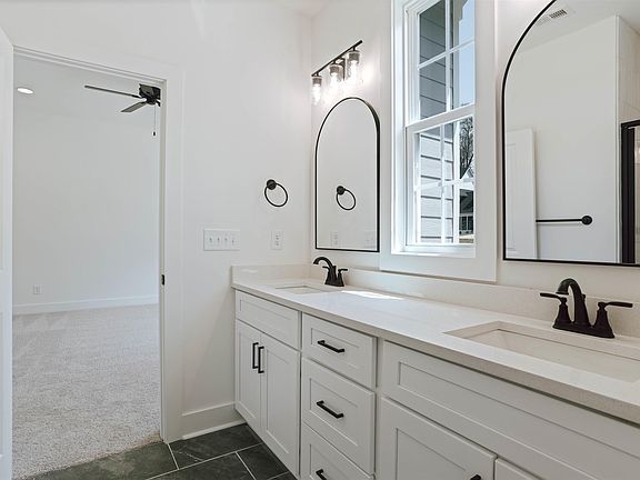 4400 Chelsea Ridge Trl, Columbiana, AL 35051 | Zillow